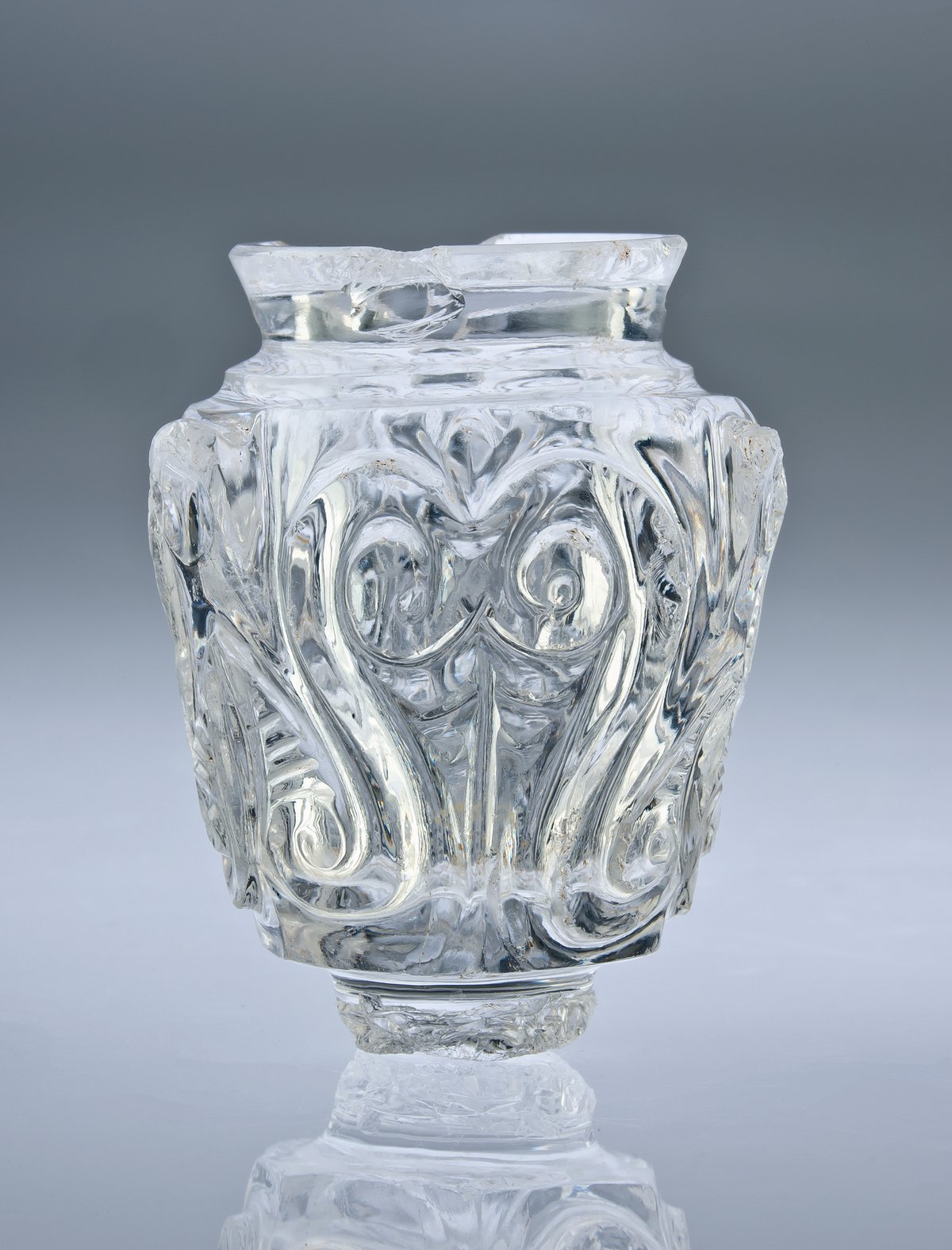 Rock Crystal Flask - Qatar Museums