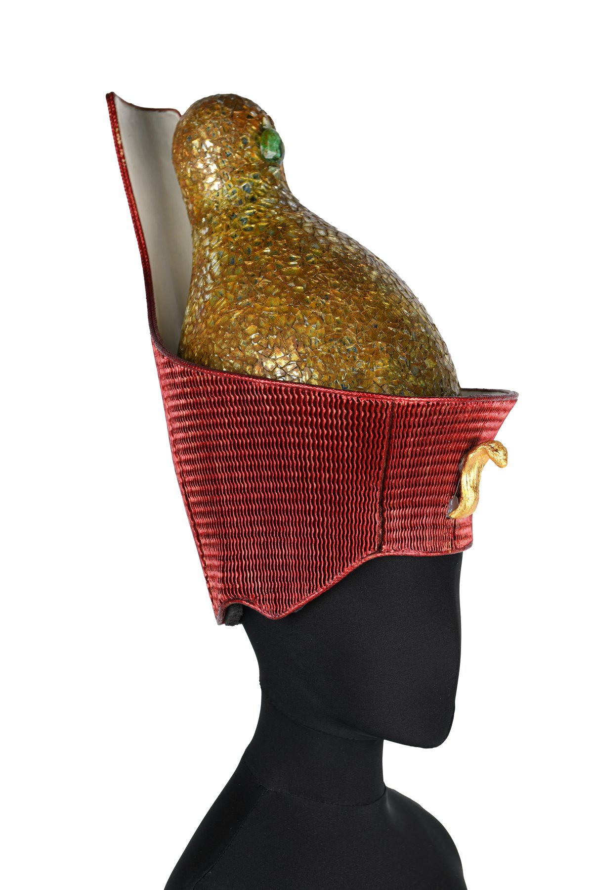 Ceremonial winged cape from "Cleopatra," worn by Elizabeth Taylor as ...